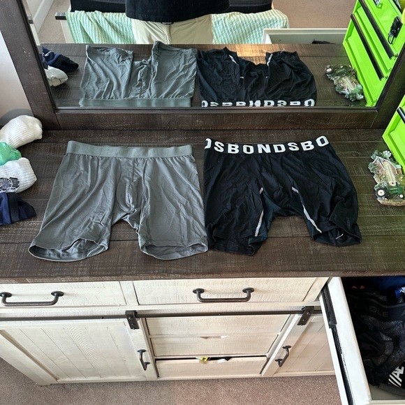 Bonds | Underwear & Socks | Bonds Mens Black And Gray Boxer Briefs Set ...